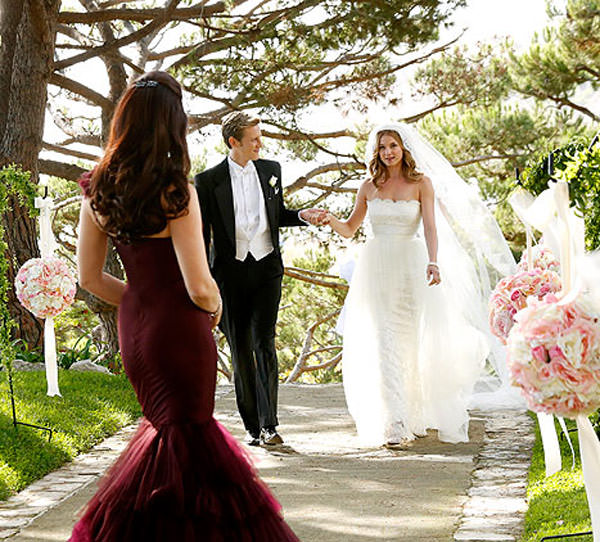 Emily VanCamp ♥ Joshua Bowman - Constance Zahn