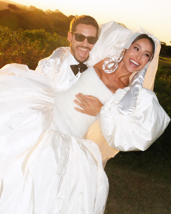 Casamento de Sabrina Sato e Nicolas Prattes no interior