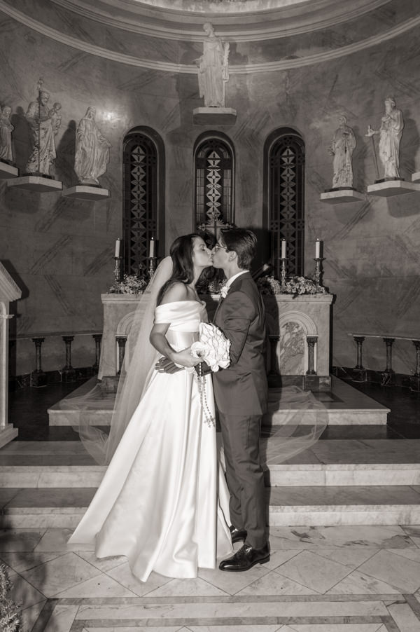 Casamento na Capela Santa Luzia: Maria Gabriella + Pedro