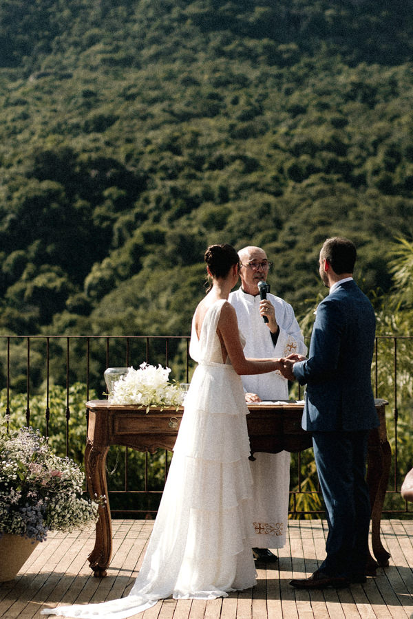 Casamento na Pousada Brisa da Serra: Marie + Henrique