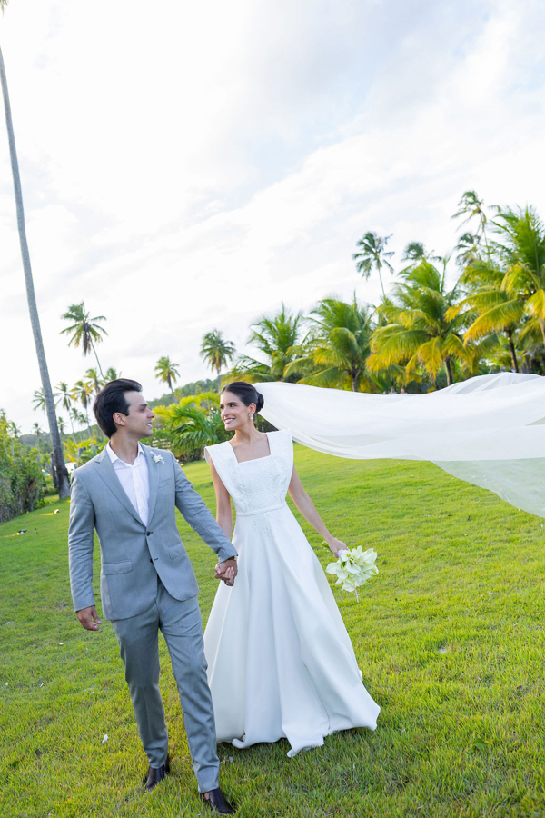 Destination wedding na Capela dos Milagres: Natália + Diogo